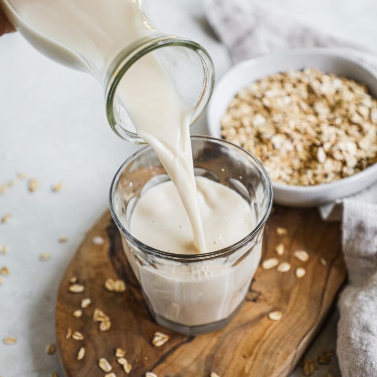 How to Make Oat Milk - Happy Gut Lucky